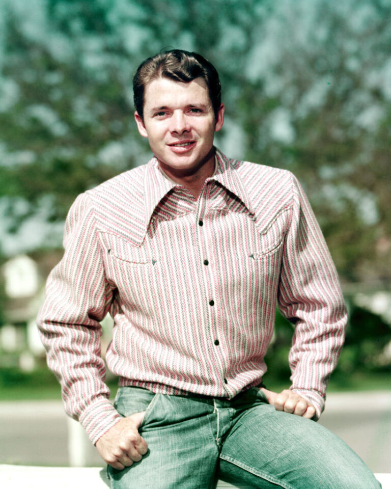 Audie Murphy: The Most Decorated Soldier In US History | War History Online