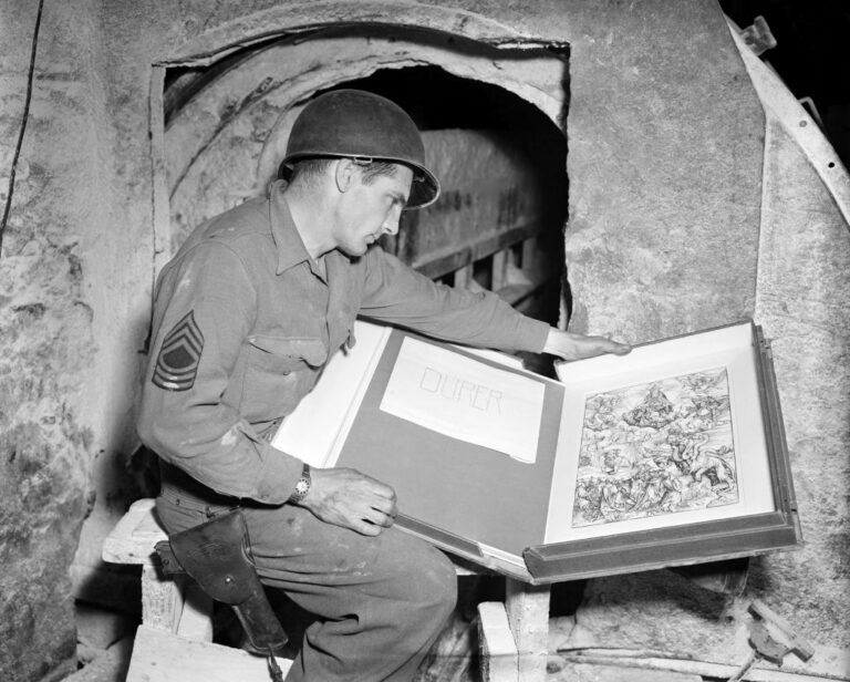 The WWII-Era Heroics of the Real-Life Monuments Men