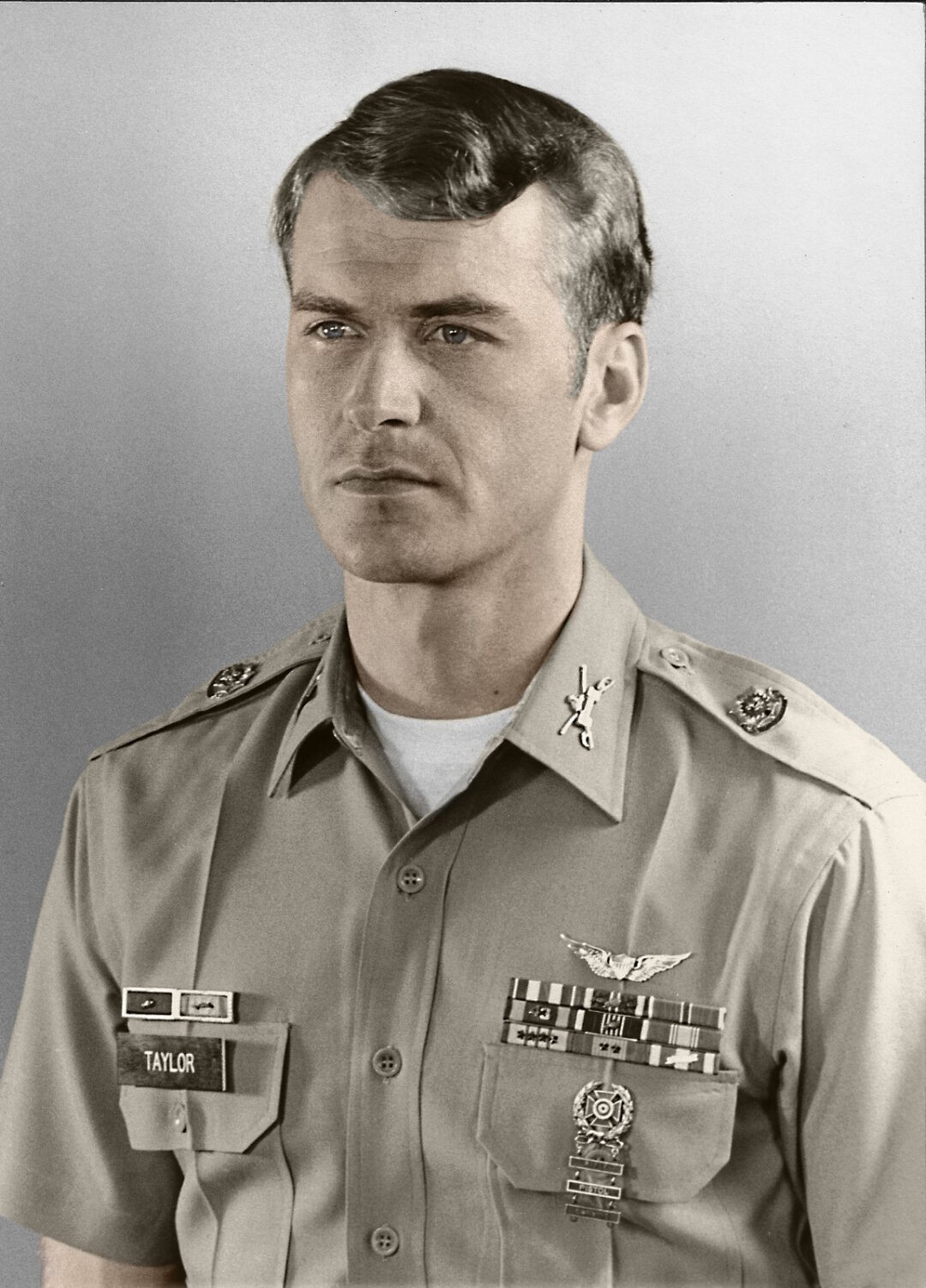 MoH Recipient Larry Taylor Disregarded a Direct Order and Saved a Four ...