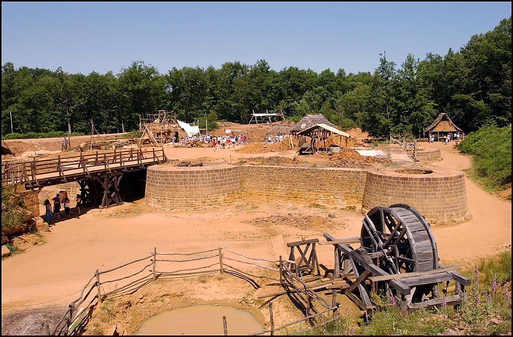 The Evolution of Guédelon Castle – A 13th-Century Castle In the Modern Era