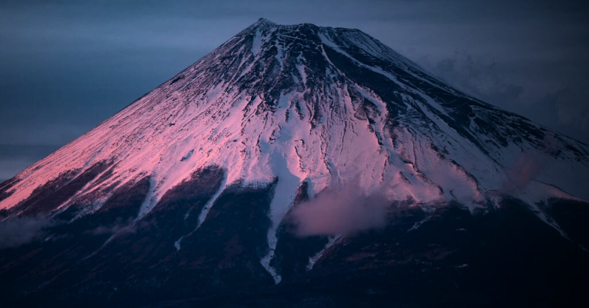 Japanese Birdwatcher Stumbles Across Unexploded American Tank Shell ...