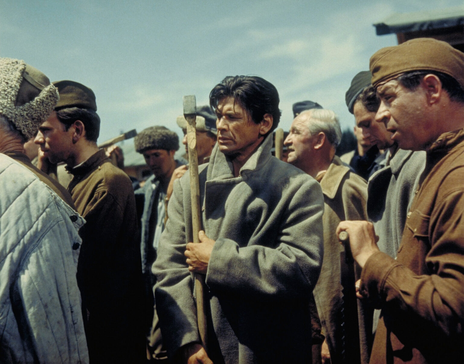 Facts About 'The Great Escape' - Steve McQueen and Richard Attenborough ...