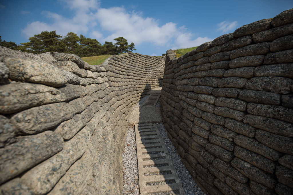 24 Photos That Show the Remnants of World War I-Era Trenches Across ...