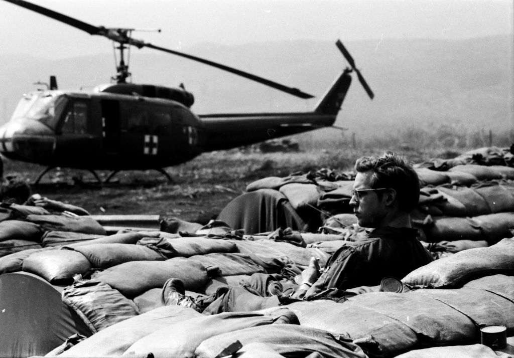 The Vietnam War's Heroic 'Dustoff' MEDEVAC Crews to Receive ...