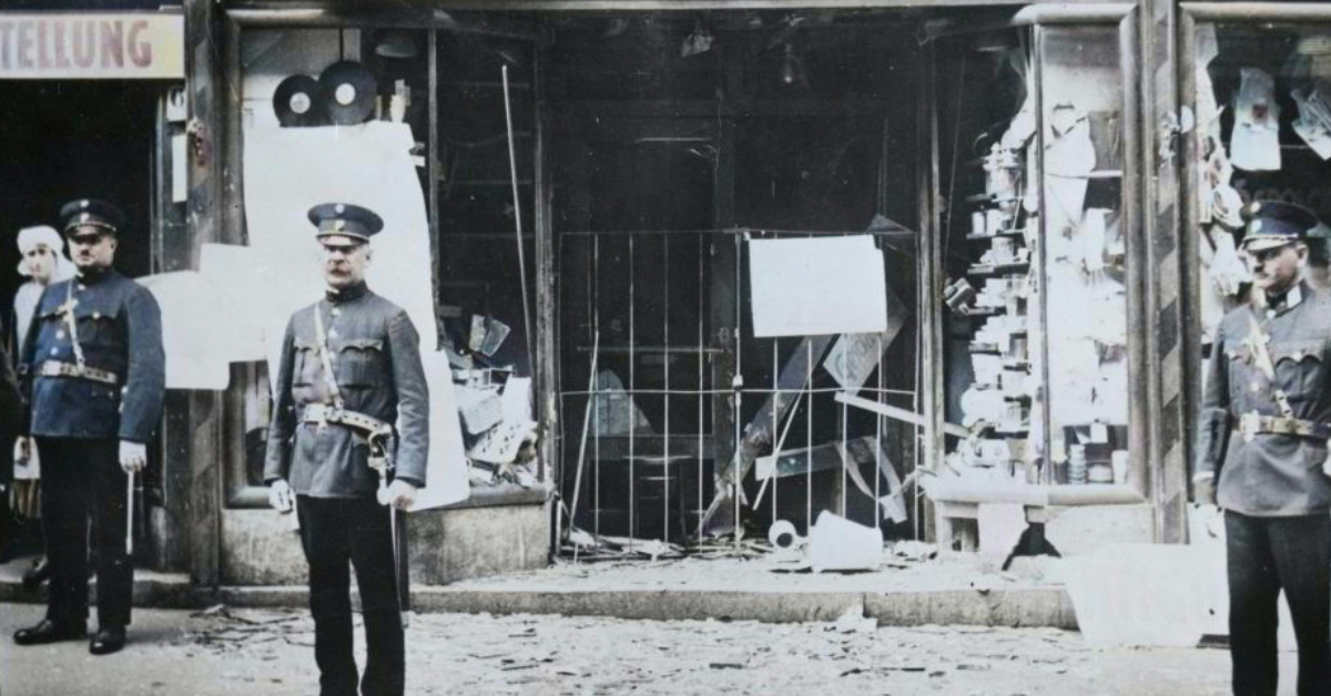 Kristallnacht: The 'Night of Broken Glass' That Served as a Precursor ...